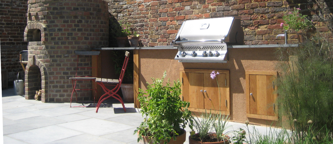 Linear Kitchens – Kitchen In The Garden